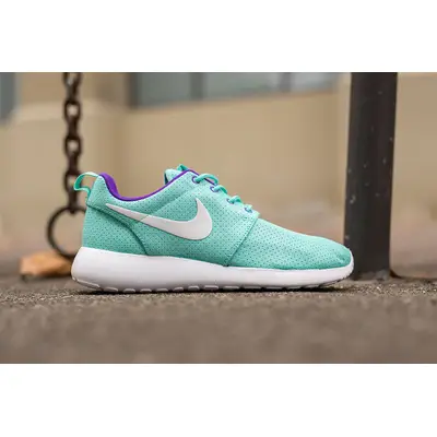 Nike WMNS Roshe Run Hyper Turquoise | Where To Buy | 511882-353 | The ...