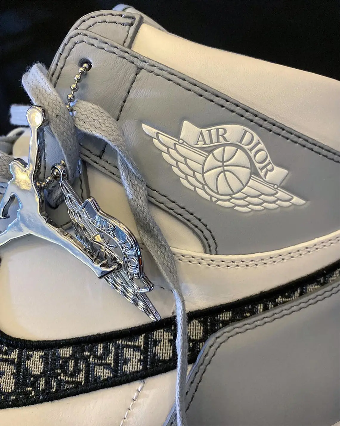 This Dior x Air Jordan 1 Is The Highest Heat Collaboration Of 2020 So ...