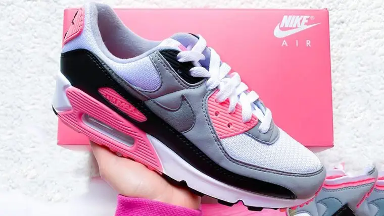 15 Of The Cutest Pink Sneakers On Nike Right Now | The Sole Supplier
