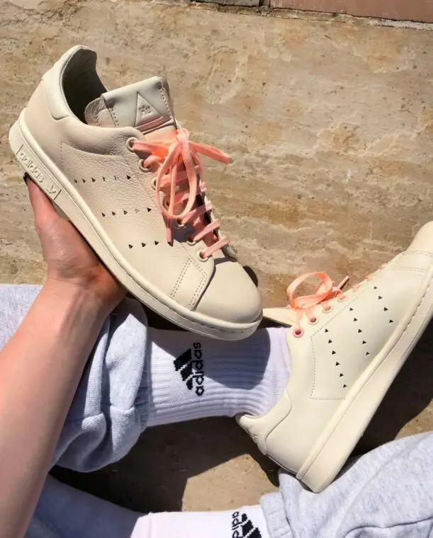 FREE GIVEAWAY: WIN This Sold-Out Pharrell Williams x adidas Stan Smith ...