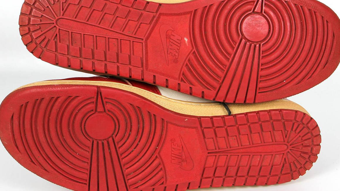 Michael Jordan's Injury-Modified Air Jordan 1 Chicagos Are Up for ...