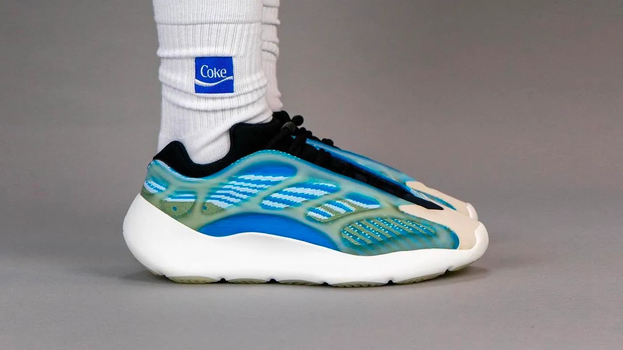 An On-Foot Look at the Yeezy 700 V3 "Arzareth" | The Sole Supplier