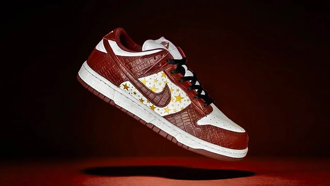 Your Best Look Yet at the Supreme x Nike SB Dunk Low "Stars" Collection ...