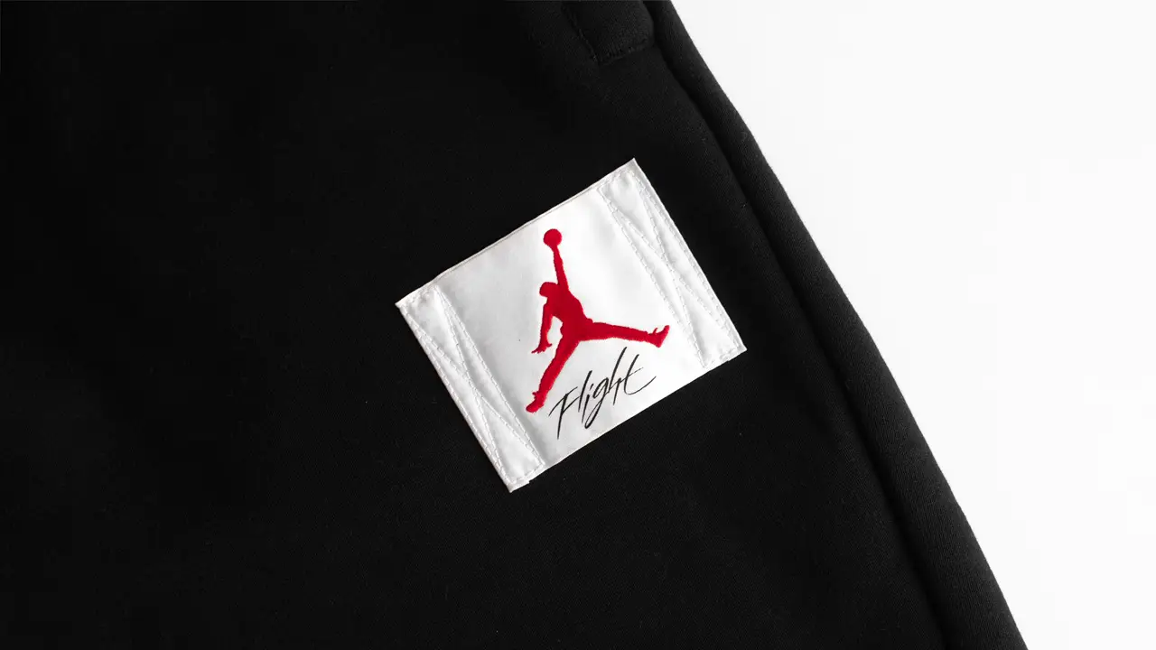 Keep Cozy Over Lockdown With the Jordan Flight Fleece Trousers | The ...