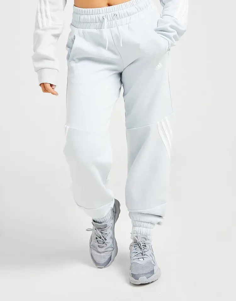 19 Cosy Sweatpants To Style With Your Sneakers | The Sole Supplier