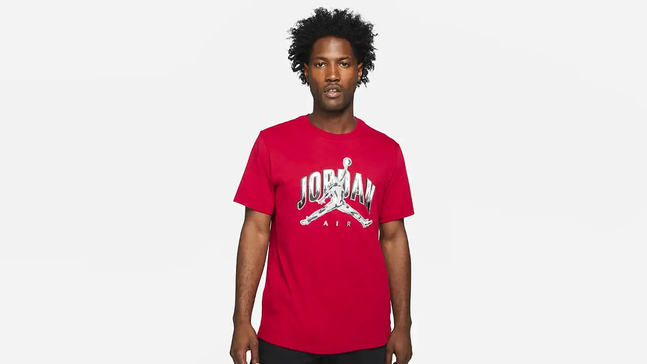 Upgrade Your Graphic T-Shirt Rotation Right Now Using Nike's Mega 20% ...