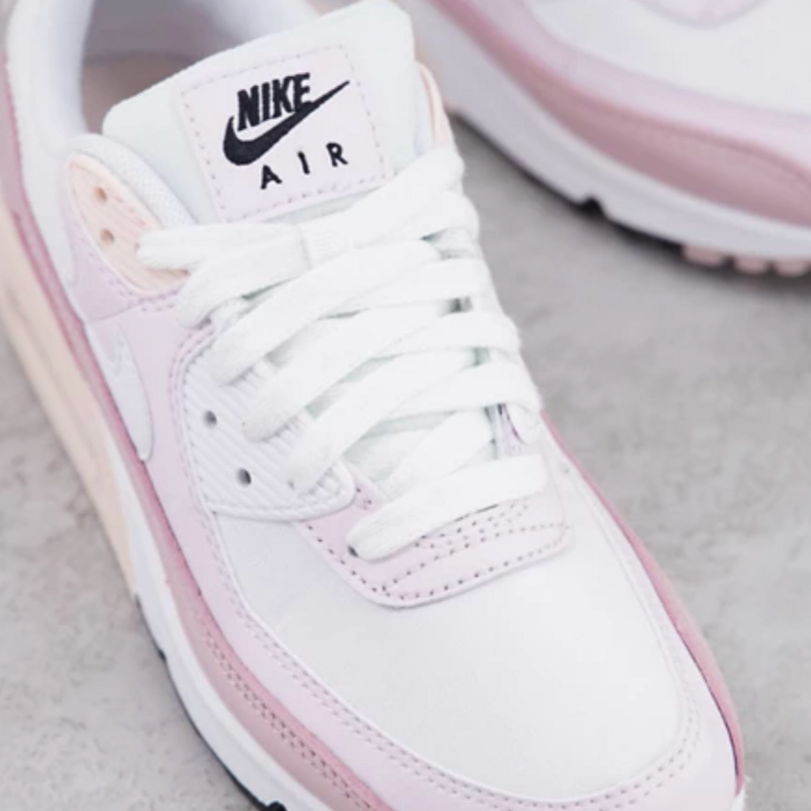 Crowd-Favourite Kicks For When You Want To Be Cute, But Casual | The ...