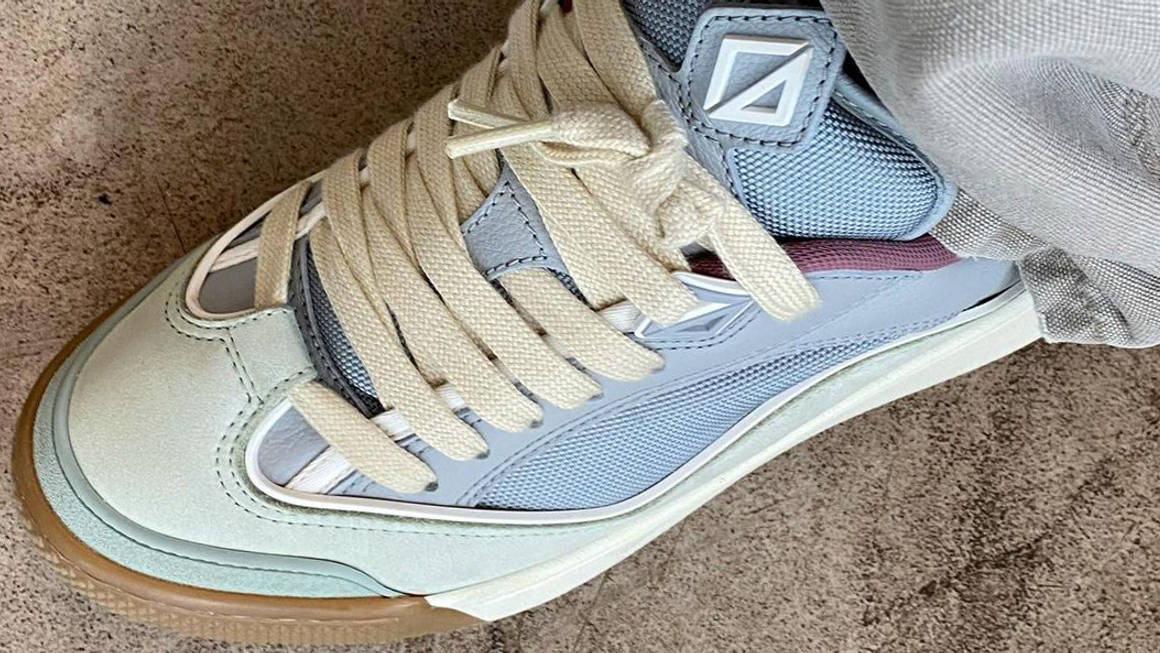 The Travis Scott x Dior B713 Surfaces with a Pleasing Pastel Palette ...