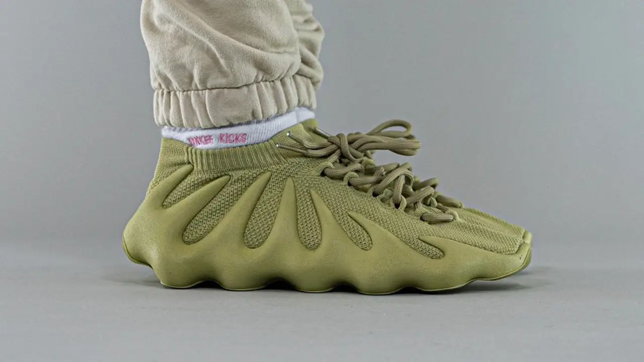 First Look at the Yeezy 450 "Resin" | The Sole Supplier