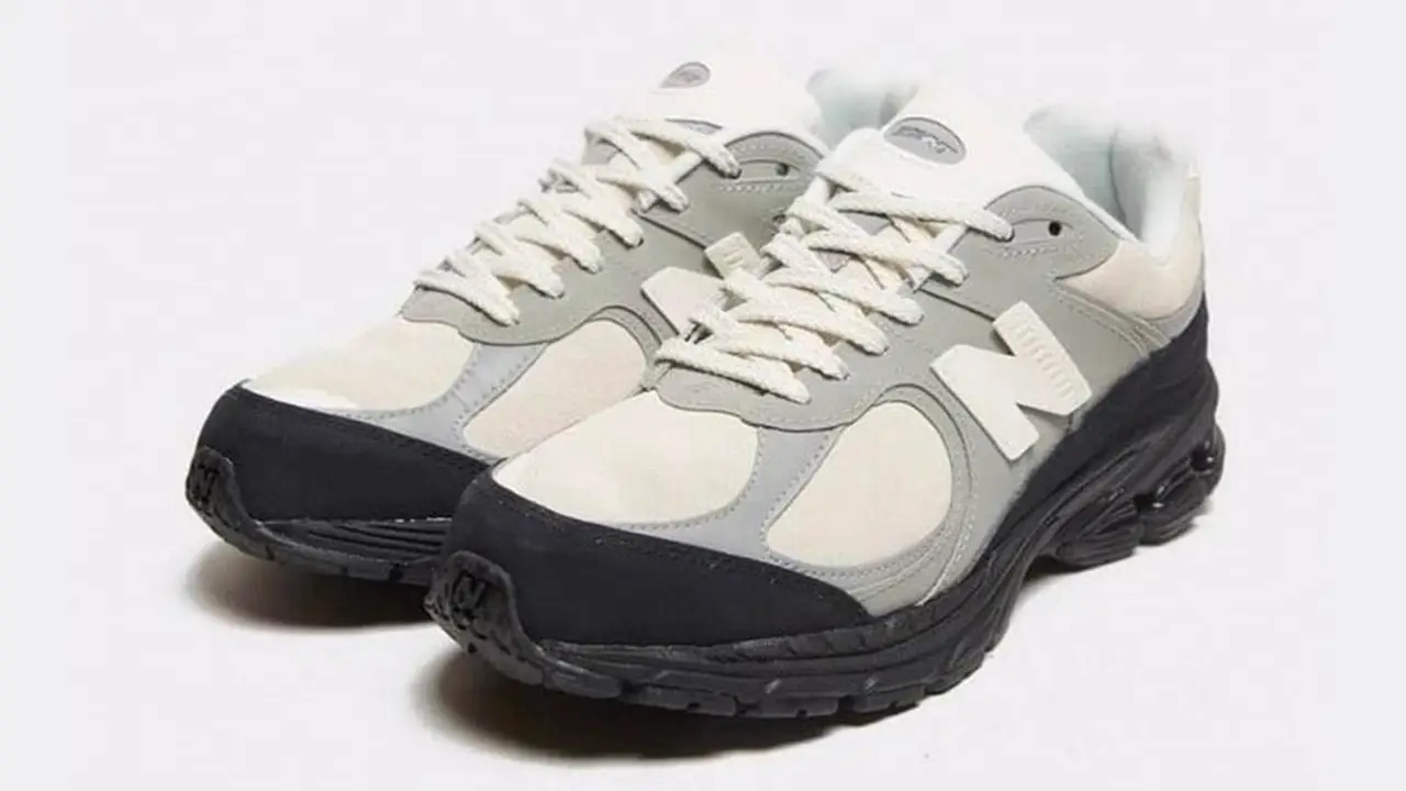 Unboxing: First Look at the The Basement x New Balance 2002R | The Sole ...