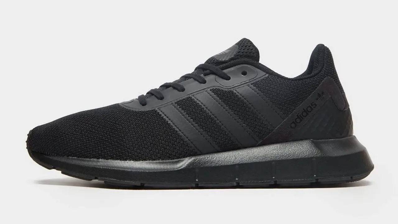 These Sneaker Stocking Fillers Are All £45 & Under at JD's Black Friday ...