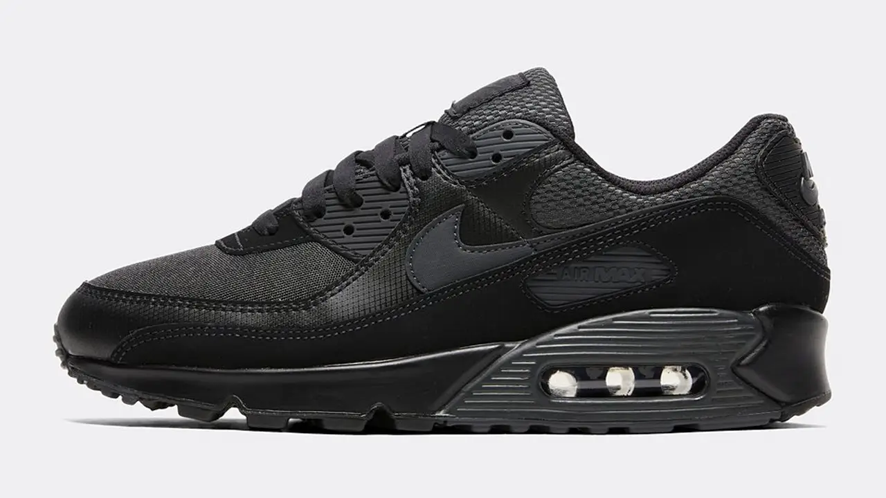 10 Swoosh Sneakers From Footasylum That Are Perfect for Any Xmas Fit ...