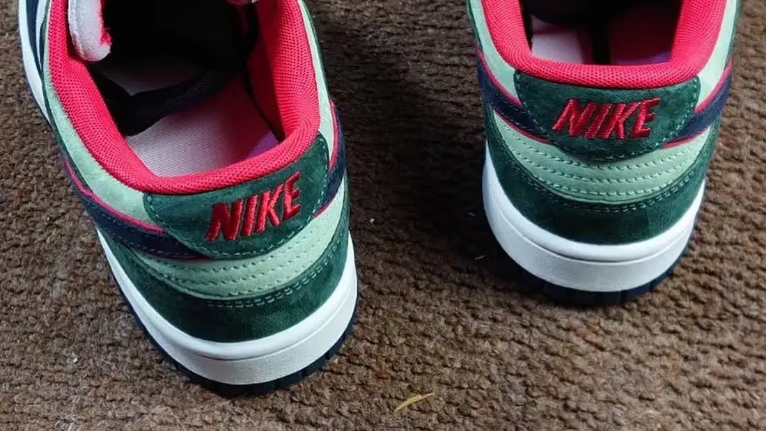 The Nike Dunk Low "Greenback" Is Decked Out in Green and Navy Hues ...