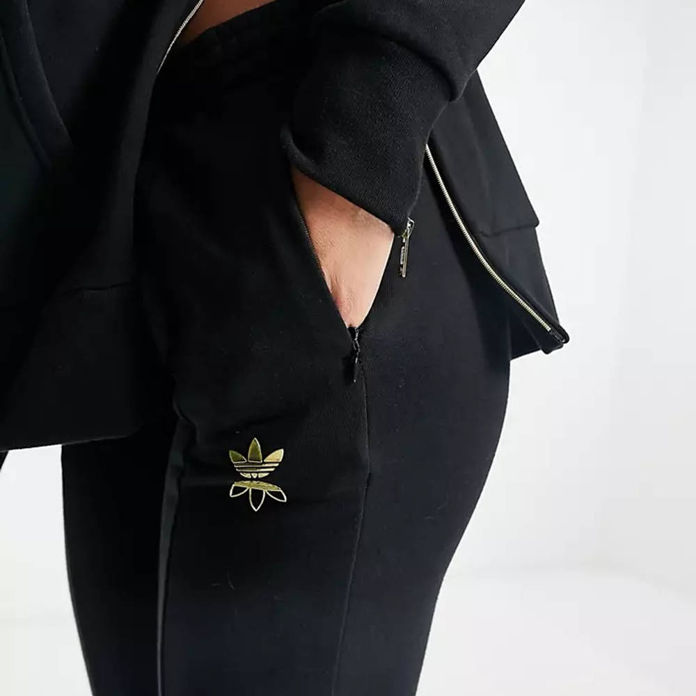 adidas Gold Logo Track Pant - Black | The Sole Supplier
