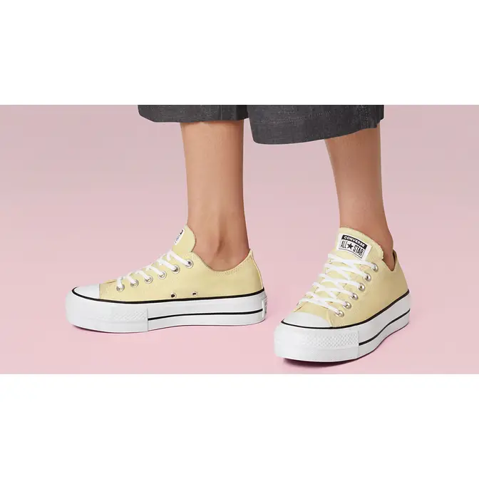 Converse Chuck Taylor Lift Platform Low Lemon Drop | Where To Buy | A00560C