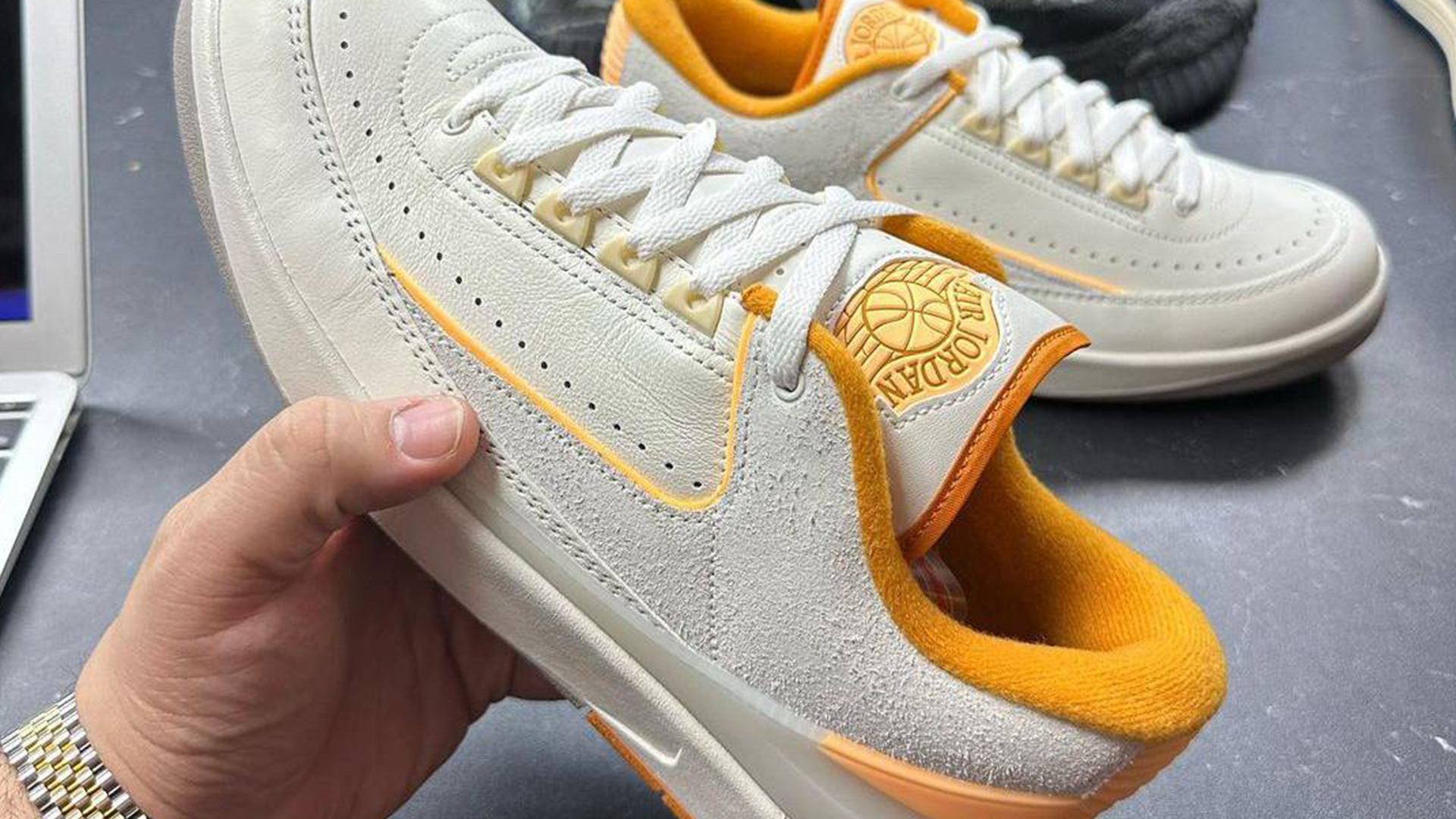 Two Super Clean Air Jordan 2 Craft Models Have Been Revealed