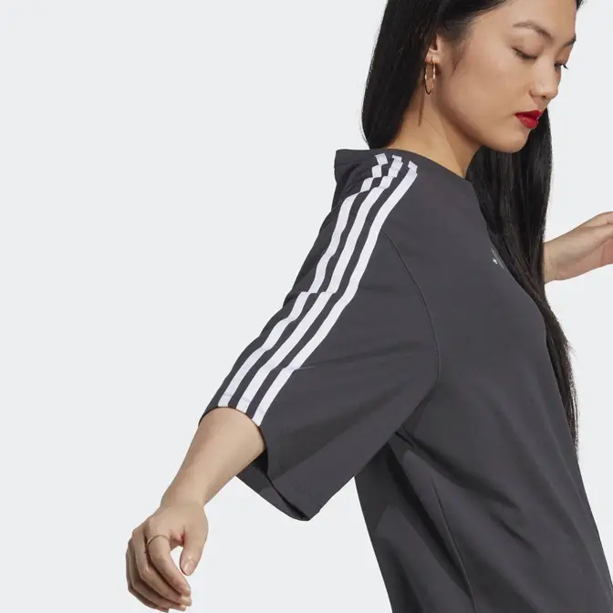 adidas Oversized T-Shirt | Where To Buy | IQ3402
