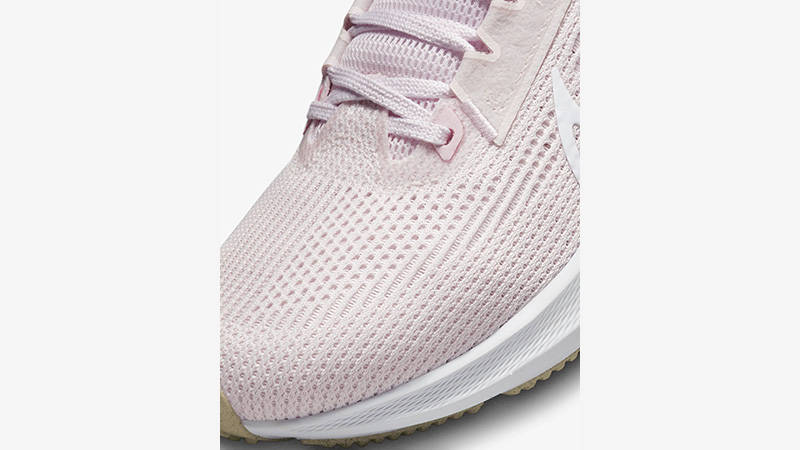 Nike Pegasus 40 Pearl Pink | Where To Buy | DV3854-600