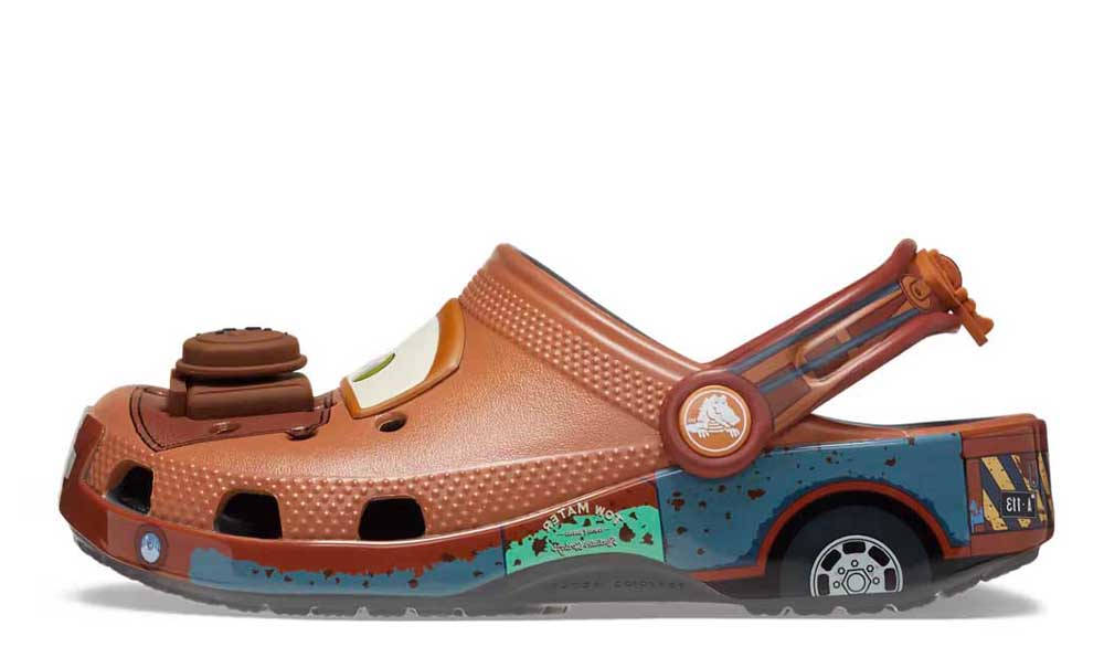 Batman x Crocs Classic Clog "Batmobile" | 210219-001 | The Sole Supplier