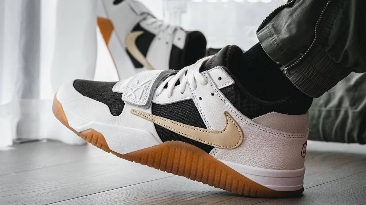 The Travis Scott x Jordan Jumpman Jack Appears in a "Sail" Hue