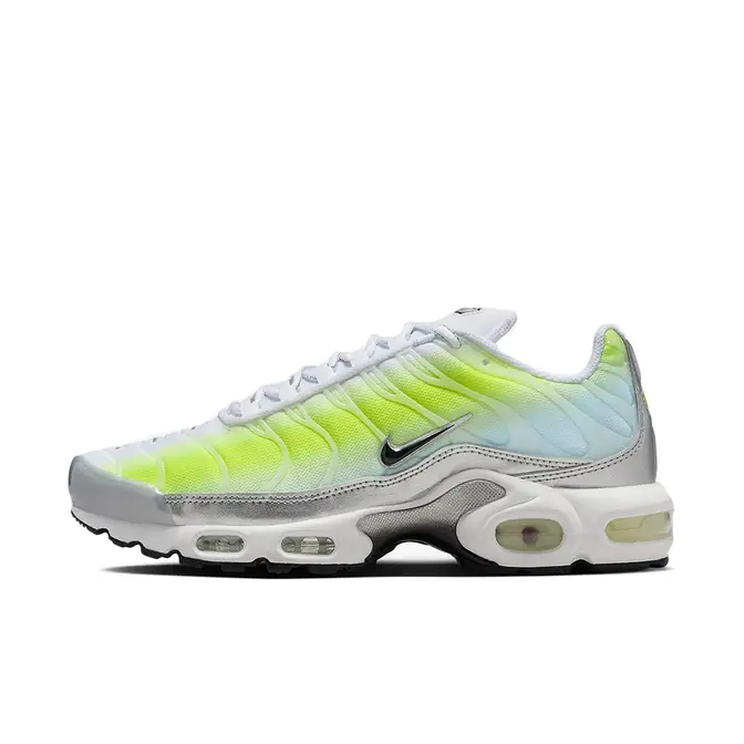 Nike TN Air Max Plus Silver Neon | Where To Buy | HJ9574-100 | The Sole ...