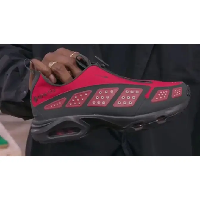 Nike Air Max SNDR GORE-TEX Red | Where To Buy | The Sole Supplier