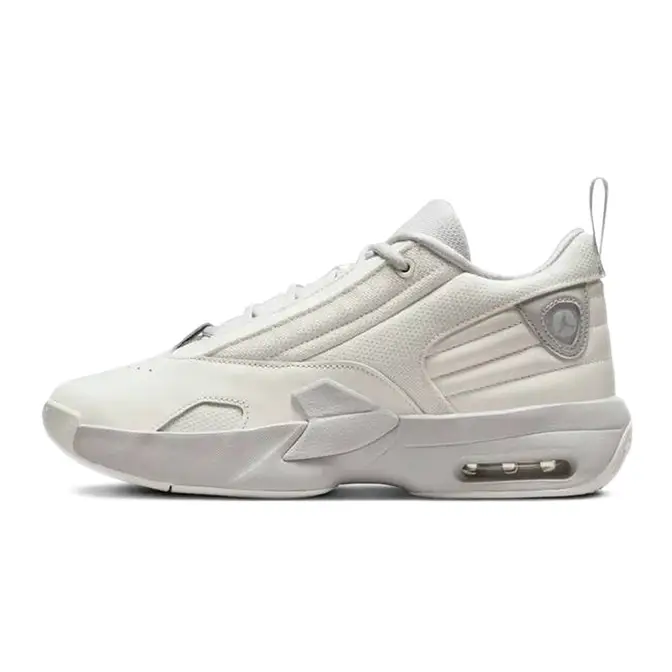 Jordan Max Aura 6 Sail | FQ7943-101 | The Sole Supplier