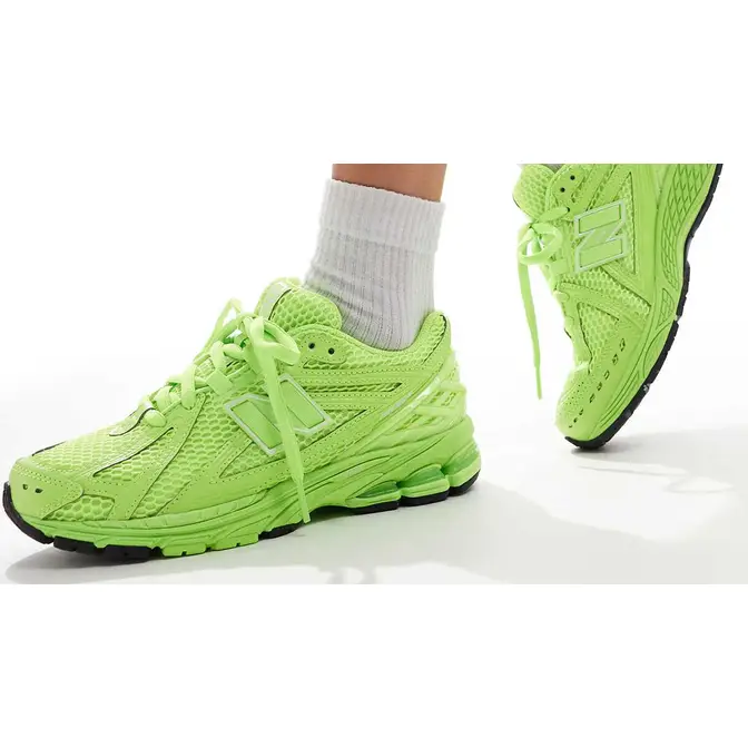 New Balance 1906 Neon Green | 135849734 | The Sole Supplier
