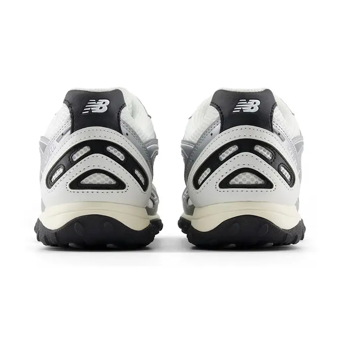 New Balance 204L Silver Metallic Navy | U204LSWD | The Sole Supplier