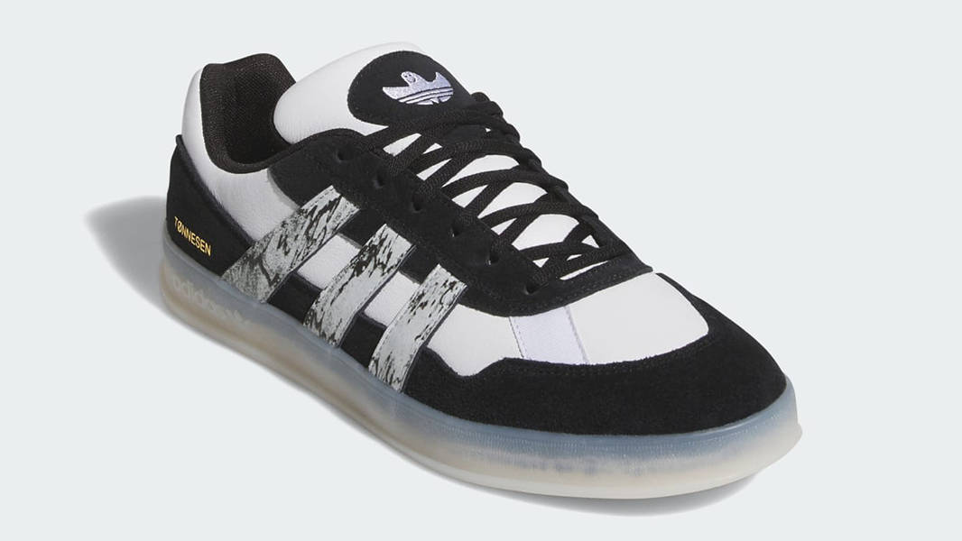 addias Aloha Super Black White | JR7101 | The Sole Supplier