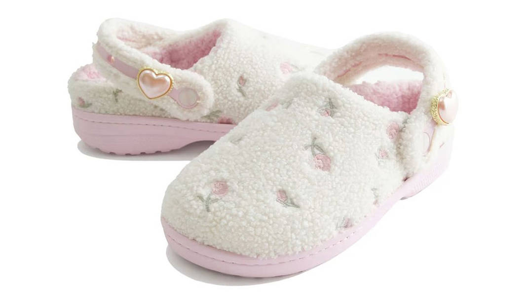 Hollister x Crocs Classic Clog Unfurgettable Pink Milk | 211775-6ZW ...