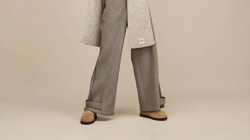 UGG Ellis Loafer Chestnut | 1179390-CHE | The Sole Supplier